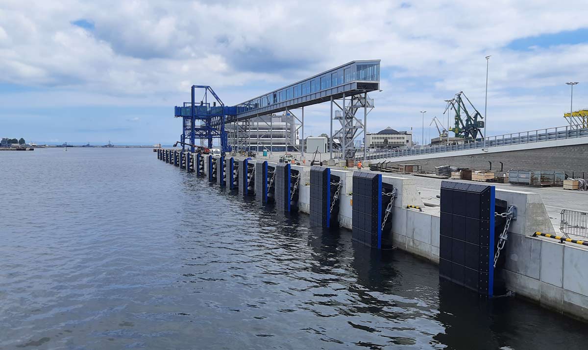 Public Ferry Terminal | Gdynia | Poland - ShibataFenderTeam